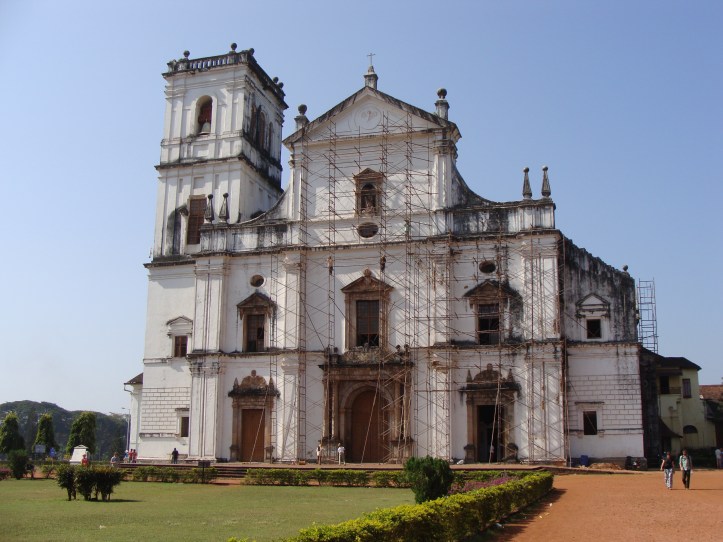 Goa, Through the Mists of History by Luis de Assis Correia [A Review ...